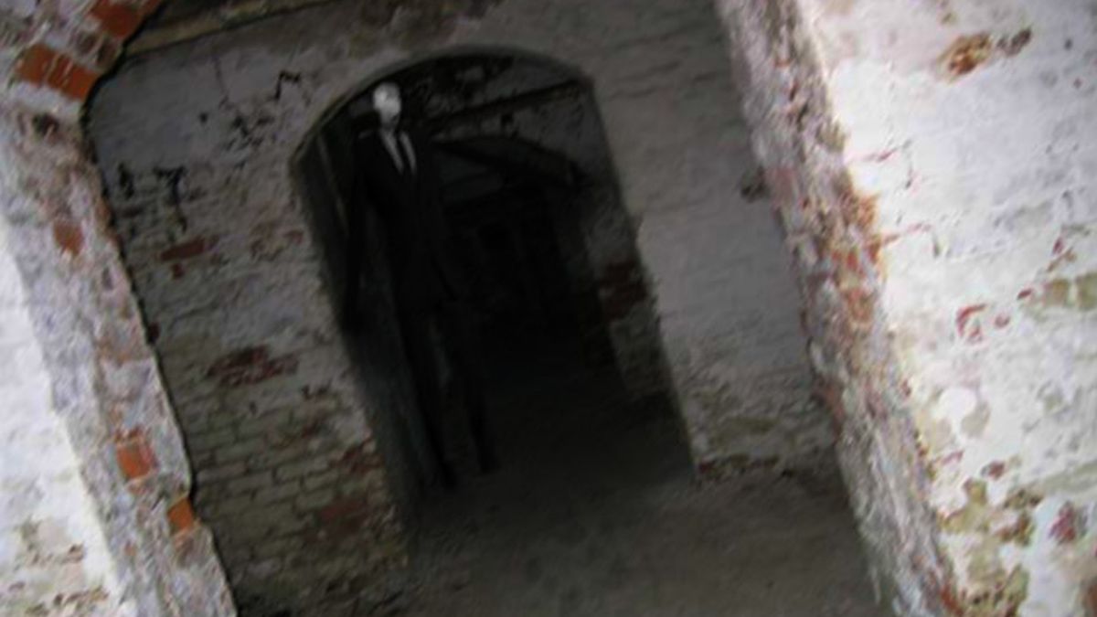 The complete story of the Slender Man, from its internet origins (and ...