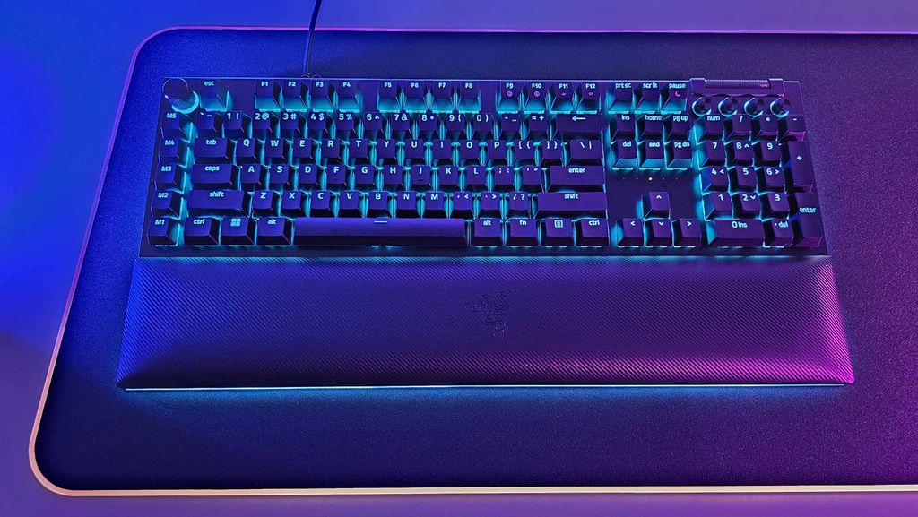 Razer BlackWidow V4 Pro Keyboard review: So much RGB, God may complain ...