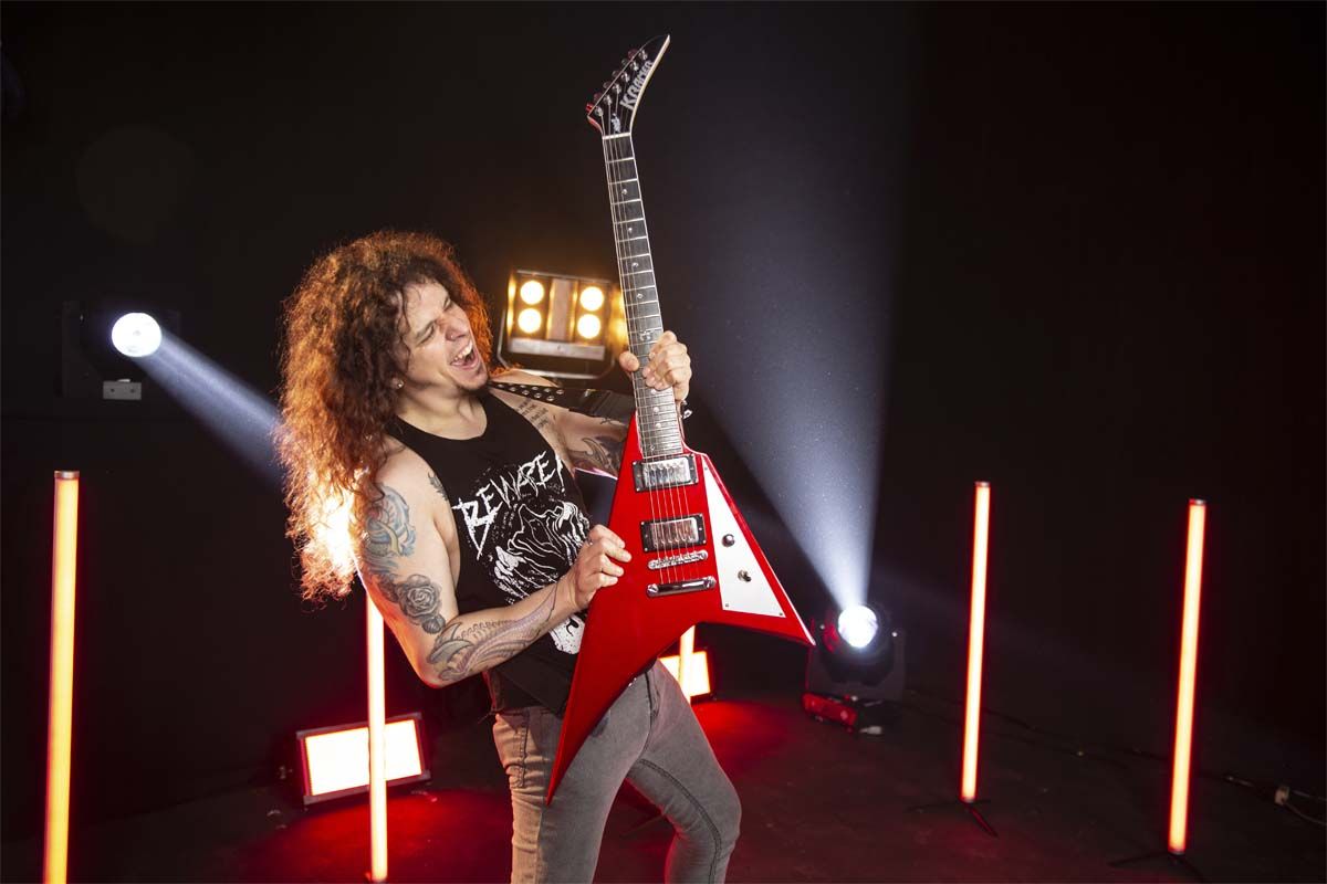 Check out Charlie Parra's blistering tribute to Eddie Van Halen ...