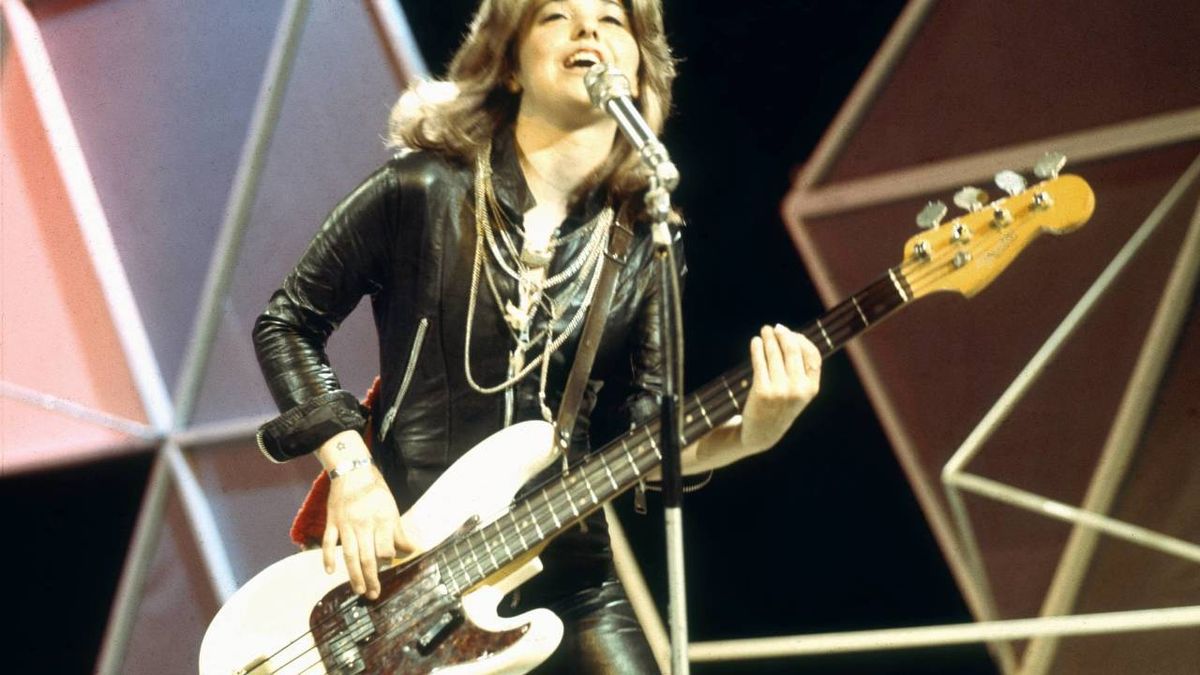 Suzi Quatro on playing Vietnam, marriage proposals, and her famous ...