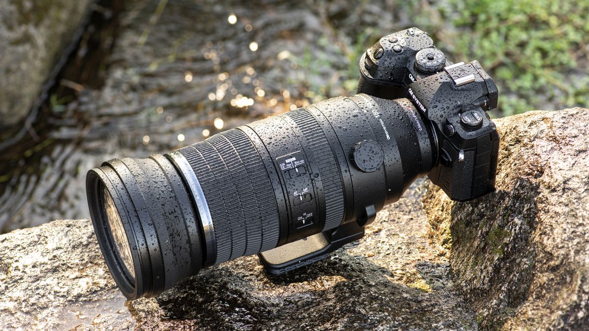 Shoot like a sniper! This super-telephoto lens offers up to 2400mm ...