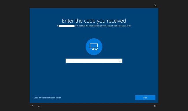 How to reset password from the Lock screen on the Windows 10 Fall ...