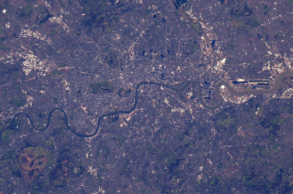 British Astronaut Tim Peake Sets Off-World Record Running Marathon in ...