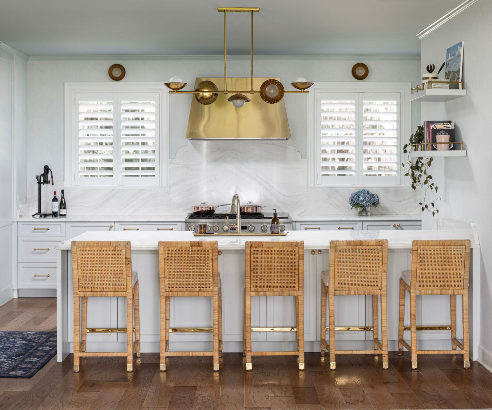 Explore a Florida lakeside home that's been remodeled with a 'sense of ...