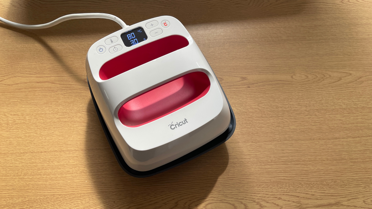 Cricut EasyPress 2 review | Creative Bloq
