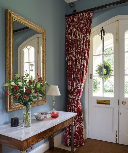 Decorating small spaces: An interior designer shares 10 ideas to ...