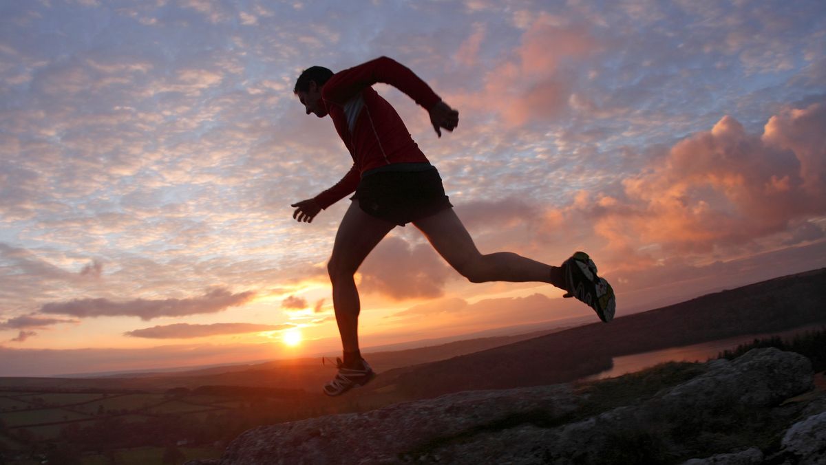 7 tips for hitting the trails when the days get shorter | Advnture