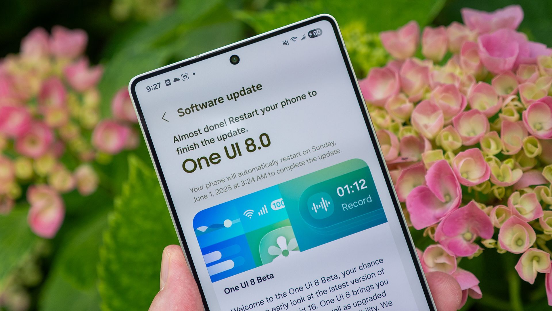 One UI 8 beta has a funky lock screen trick that morphs around images | Android Central