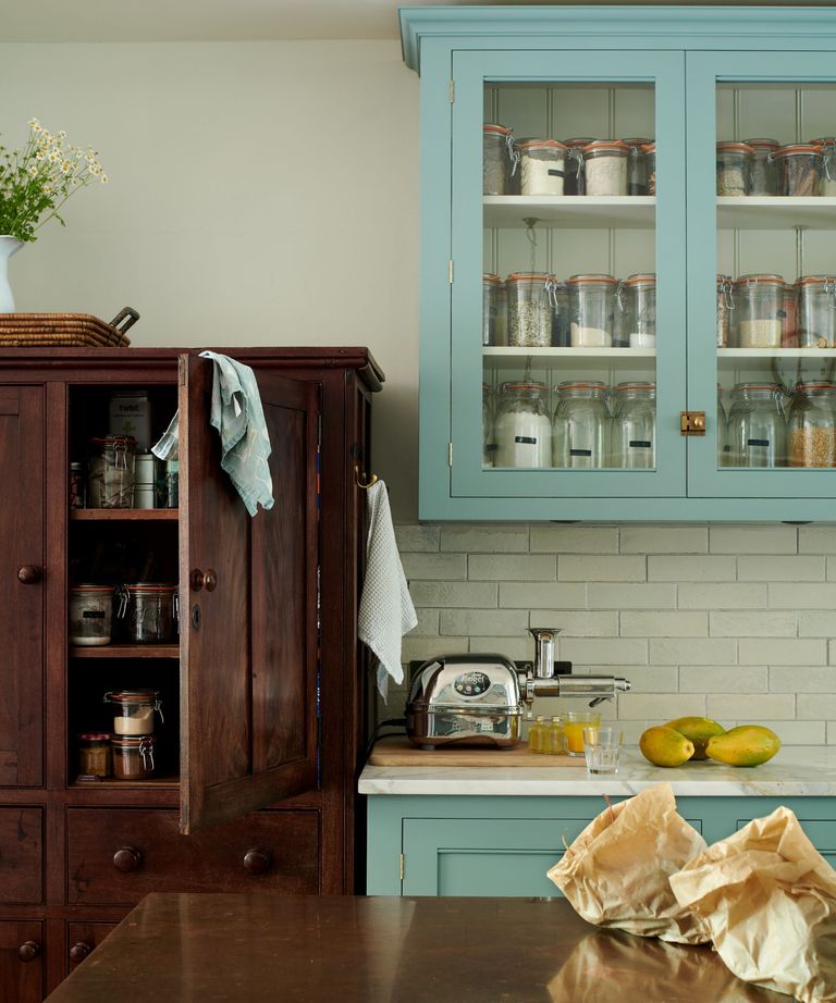 What is an English Kitchen? | Homes and Gardens