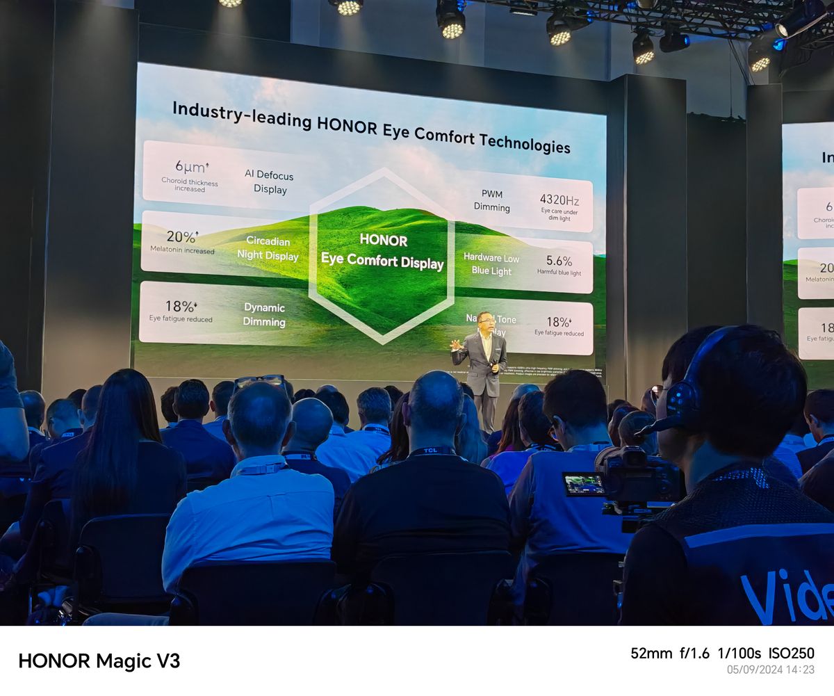 Honor Magic V3 is world's thinnest foldable with Studio Harcourt ...