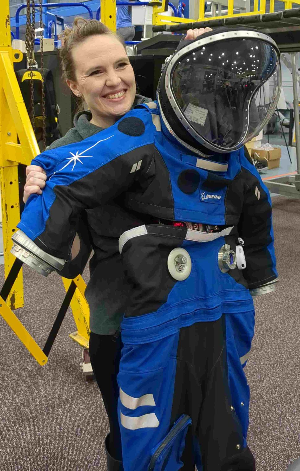 'I really like these suits.' Boeing's snazzy (and flexible) Starliner ...
