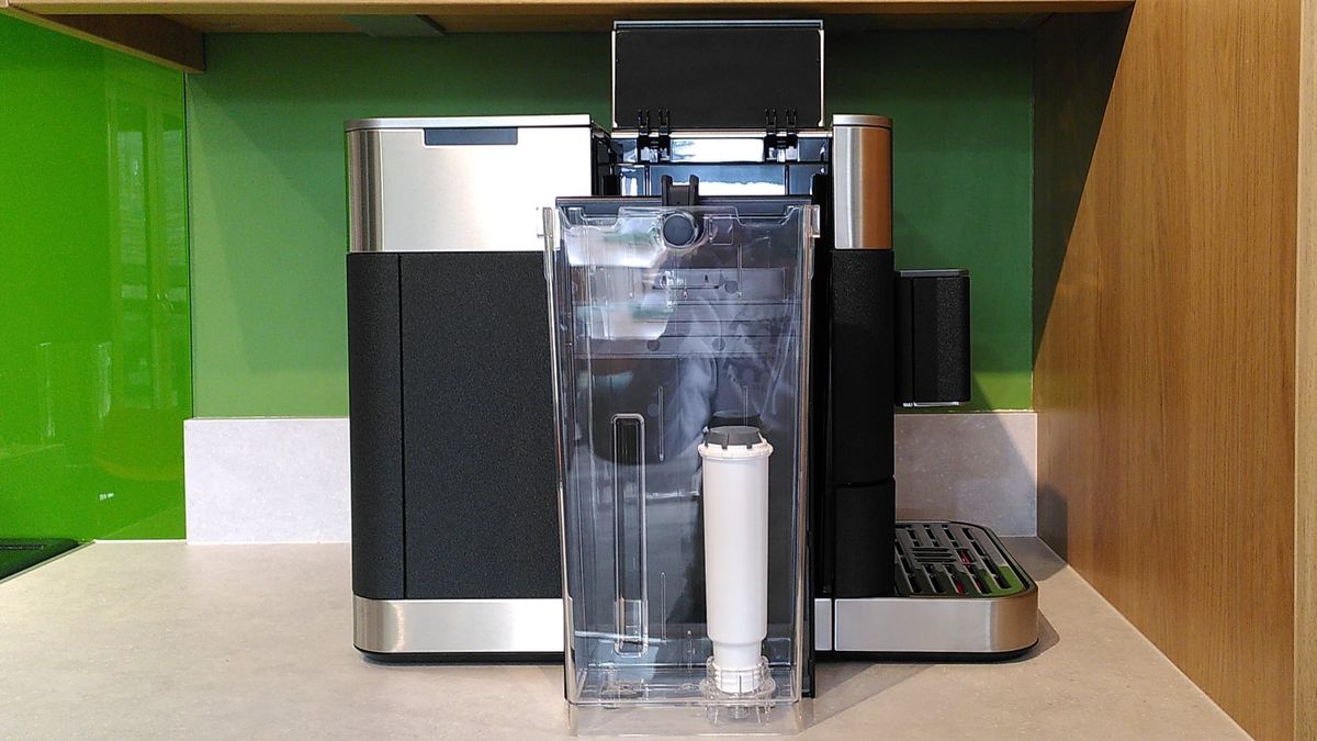 KitchenAid Fully Automatic Espresso Machine KF8 review: making café ...