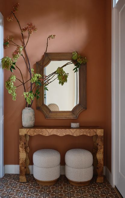Designers pick the 5 best paint colors for a small entryways | Livingetc