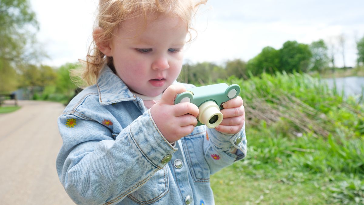 Kidamento Model C review: A tiny digital kids' camera packed full of ...