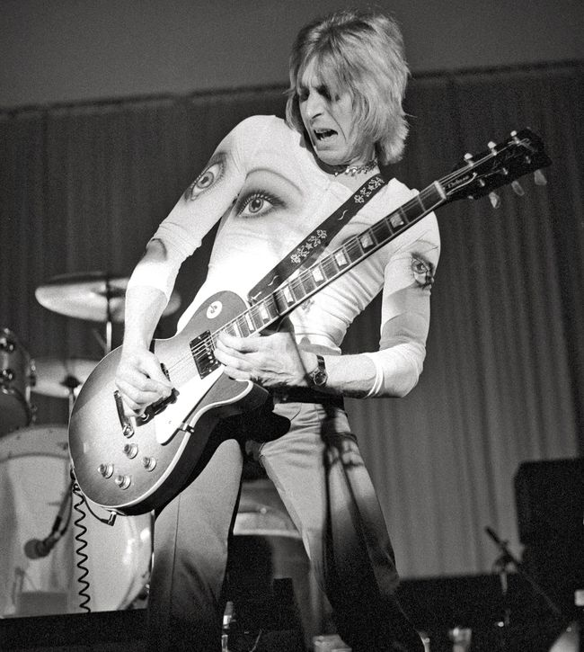 The rise and fall of Mick Ronson | Louder