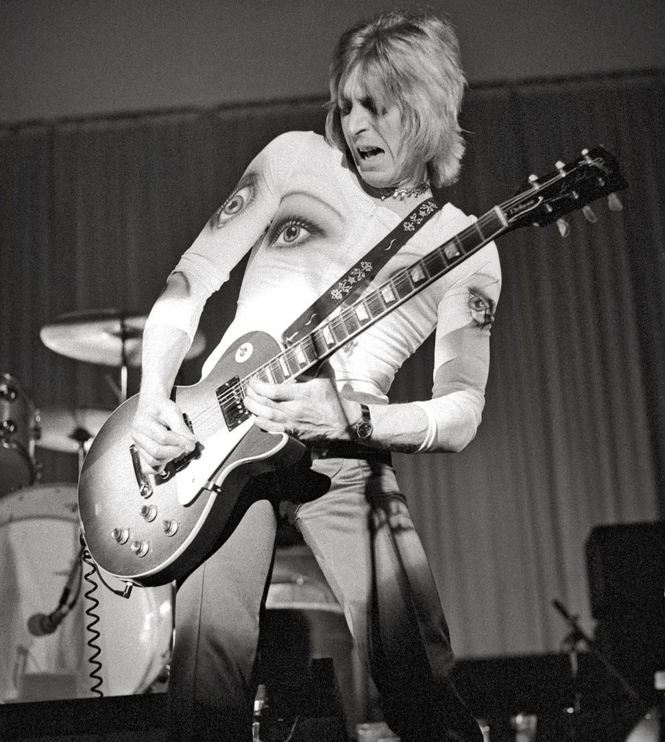 The rise and fall of Mick Ronson | Louder