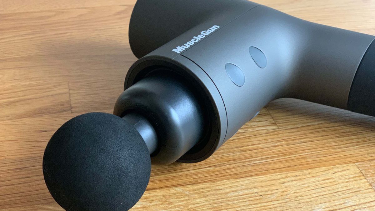 MuscleGun Carbon Review: The Fastest, Lightest Elite-Level Massage Gun ...