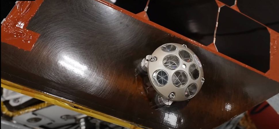 NASA's Lunar Retroreflector Network could make landing on the moon much ...