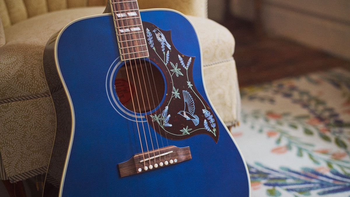 Miranda Lambert on turning the Gibson Hummingbird into the Bluebird ...
