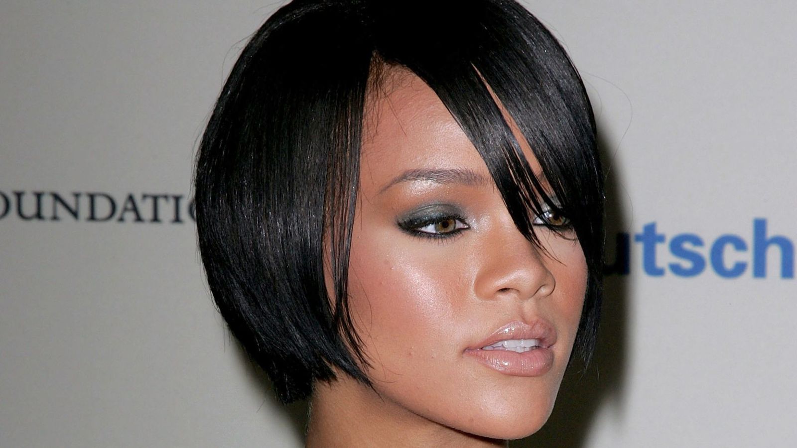 Box bob explained: the chic haircut that's trending for 2023 | Woman & Home