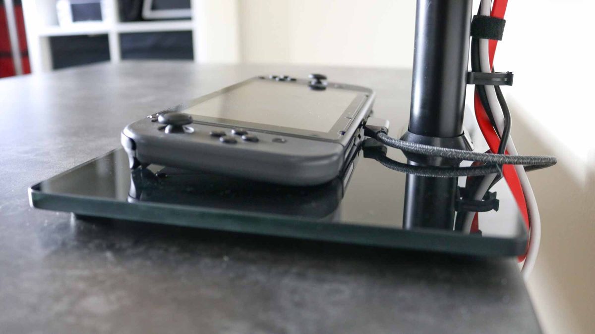 This tiny Nintendo Switch dock is a game changer — and it’s perfect for ...