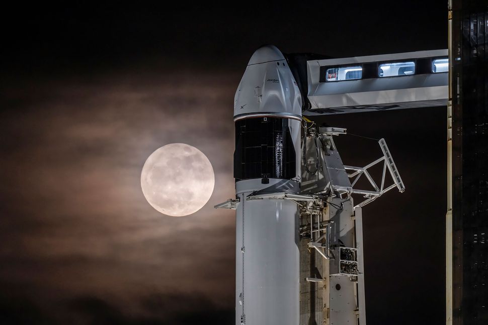 With 'Grace': Astronauts name SpaceX's final Dragon crew capsule | Space