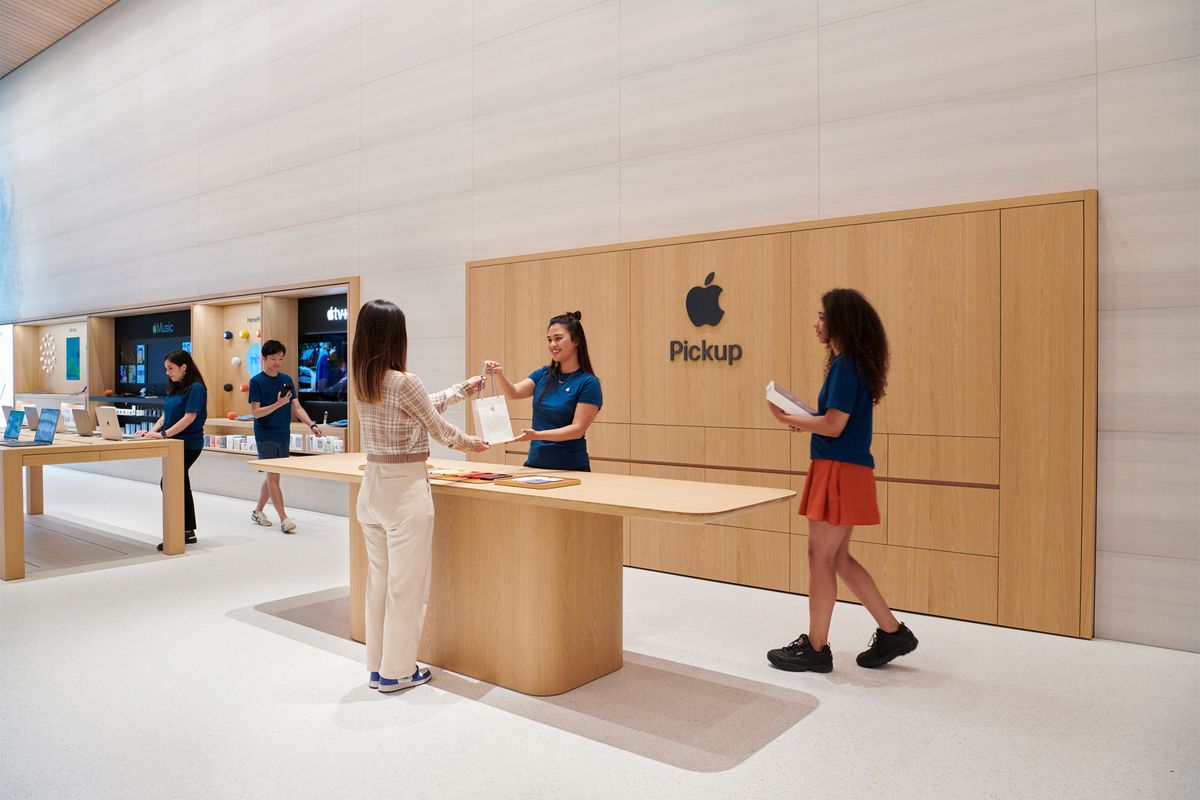 Inside the new Apple Store Brompton Road - where you won't have to wait ...