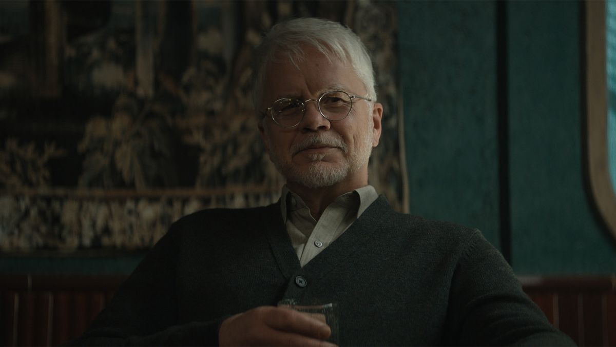 'Silo' showrunner Graham Yost on his riveting new sci-fi series and ...