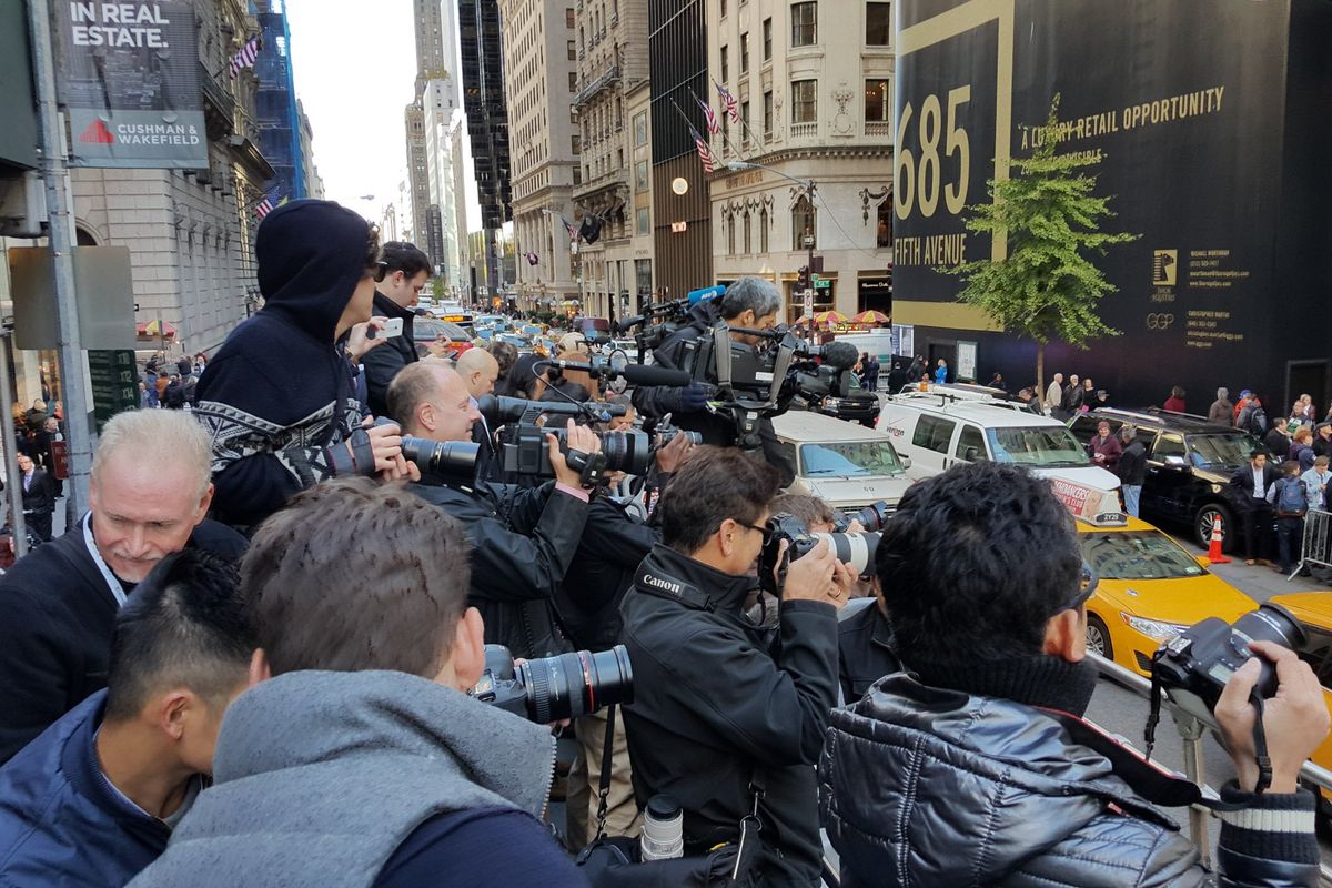 Video tour of the new Microsoft flagship store in New York City ...