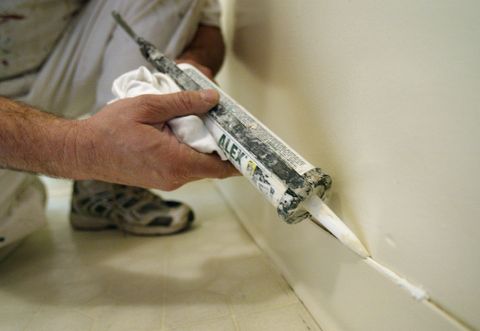 5 caulking tools a wise DIYer should always have in their toolbox ...