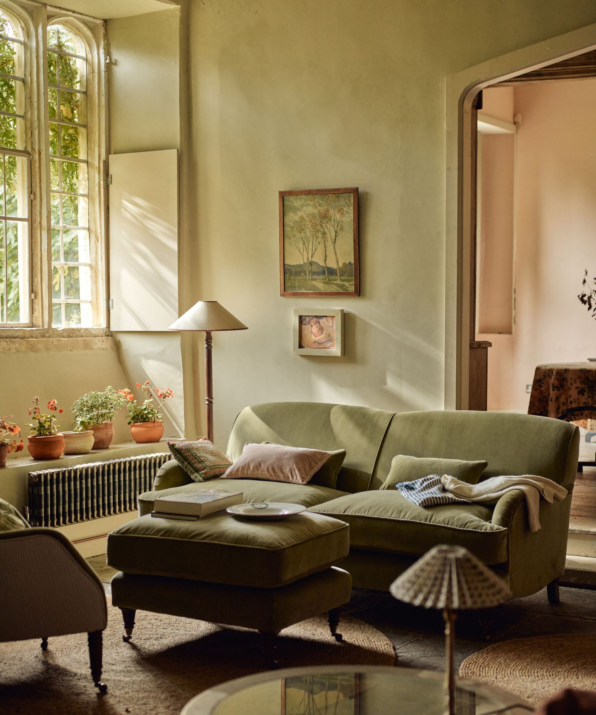 What colors work best with rustic decor? | Homes and Gardens