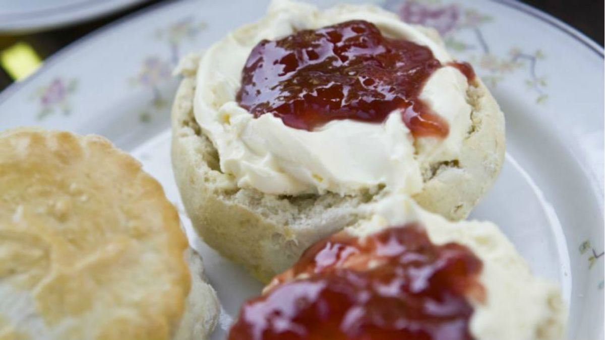 Jam or cream first? National Trust Mother's Day cream tea advert sparks ...