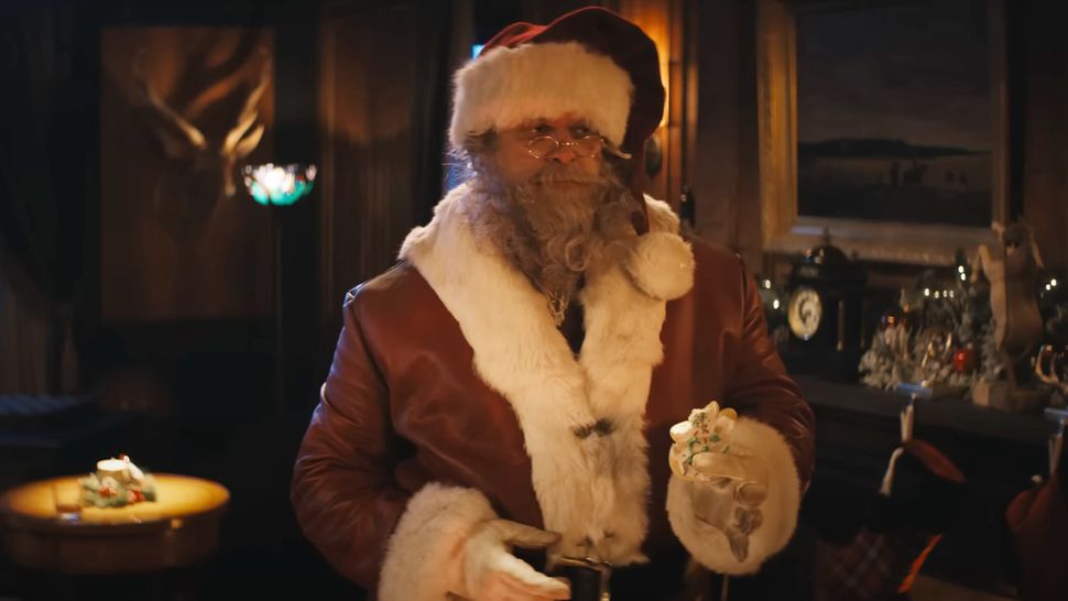 Violent Night: 4 Reasons David Harbour Is My New Favorite Santa ...