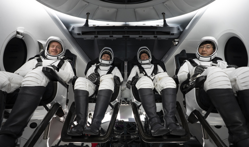 How SpaceX built a new spacesuit for Polaris Dawn's private spacewalk ...