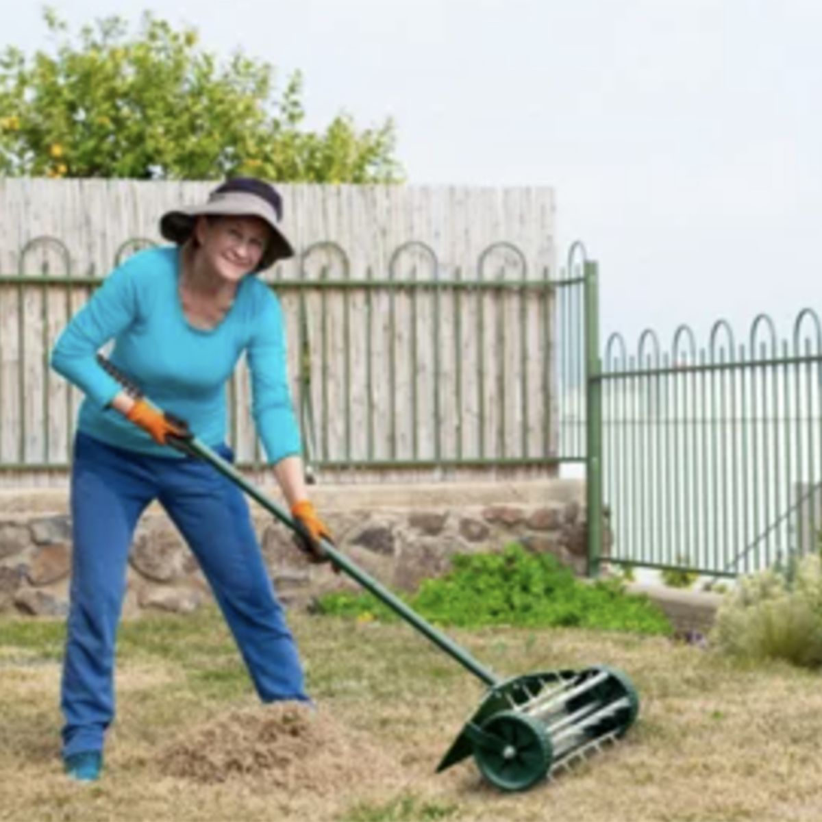 Why using sand on lawns could be the answer to perfect grass | Homebuilding