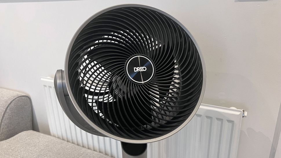 Pedestal fan vs tower fan: what's the difference? | TechRadar