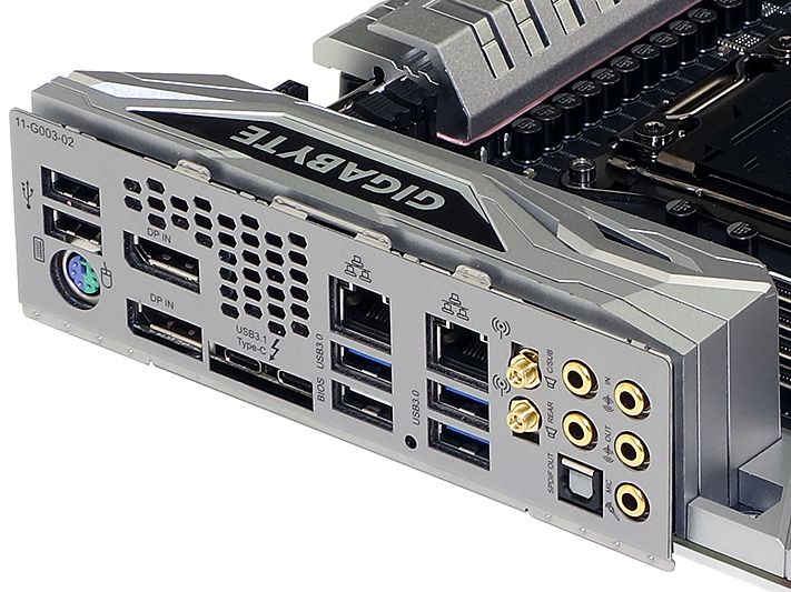 Gigabyte X299 Designare EX ATX Motherboard Review - Tom's Hardware ...