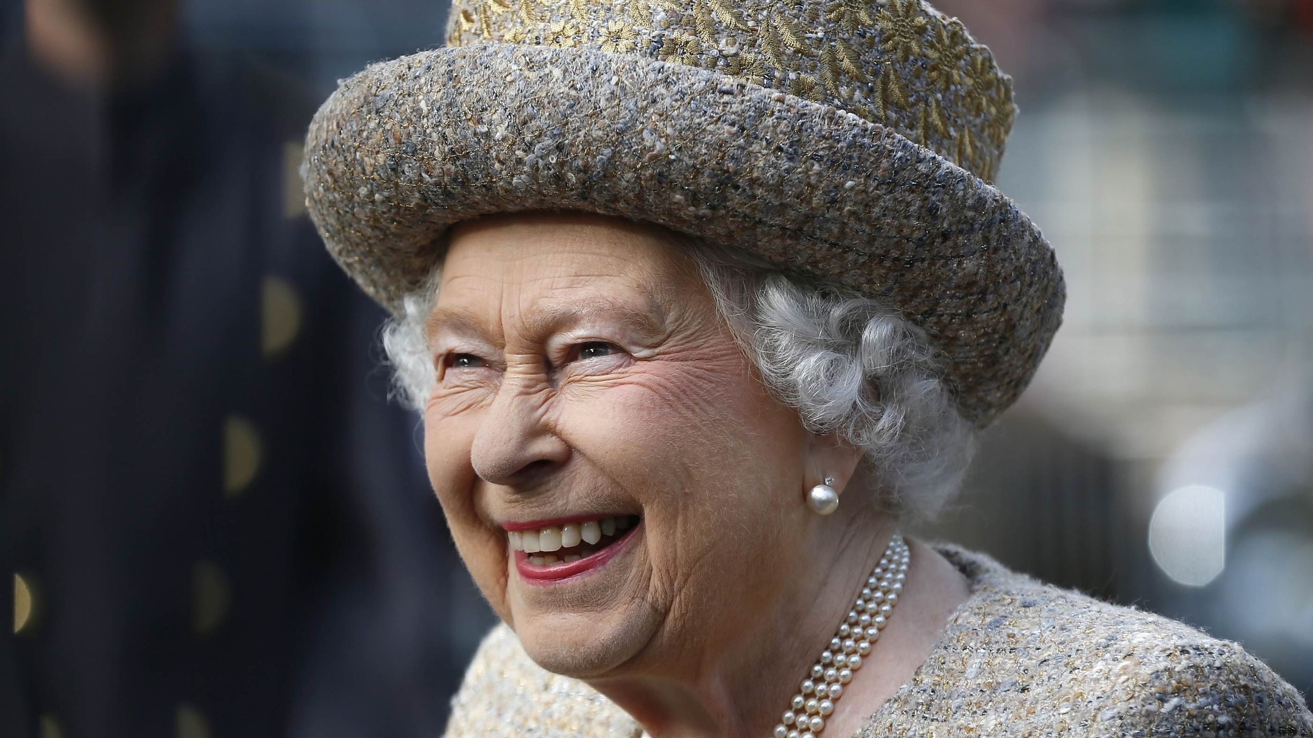 Queen ‘used royal consent rule’ to lobby for law change to hide her ...