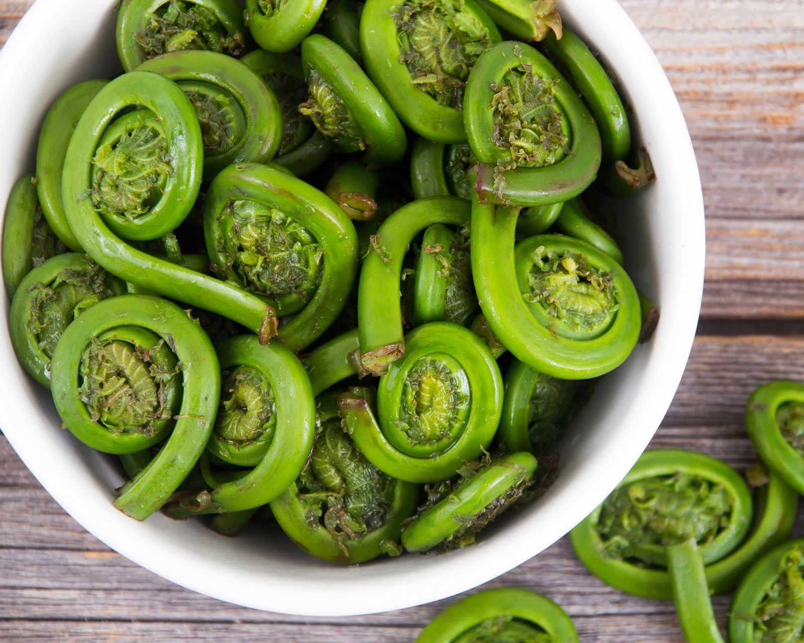 Perennial Vegetables: Grow Crops That Come Back Every Year | Gardening ...