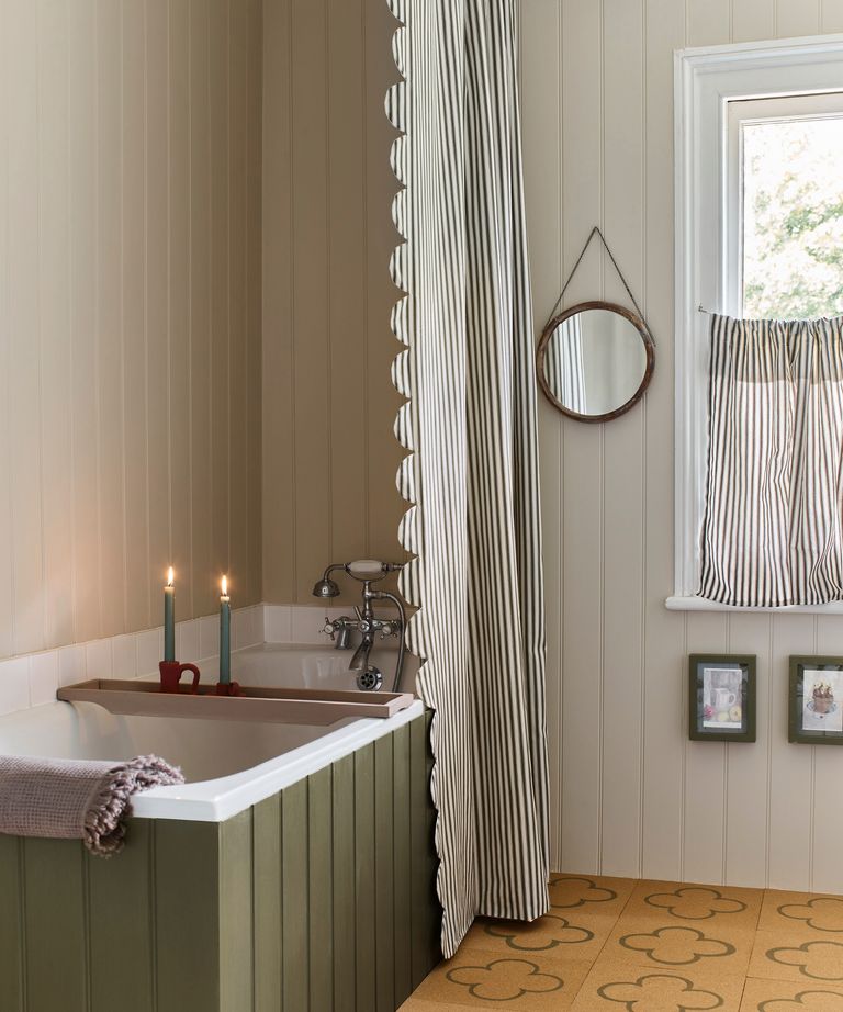 Small bathroom window ideas – 10 ways to transform this key area | Real ...