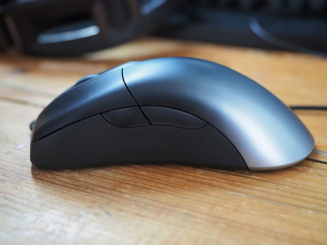 Microsoft Pro IntelliMouse review: The best wired mouse you can buy for ...