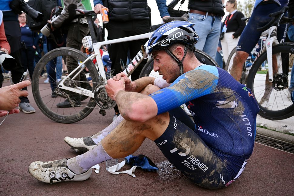 Conquering the cobbles – A brief history of Paris-Roubaix bike ...