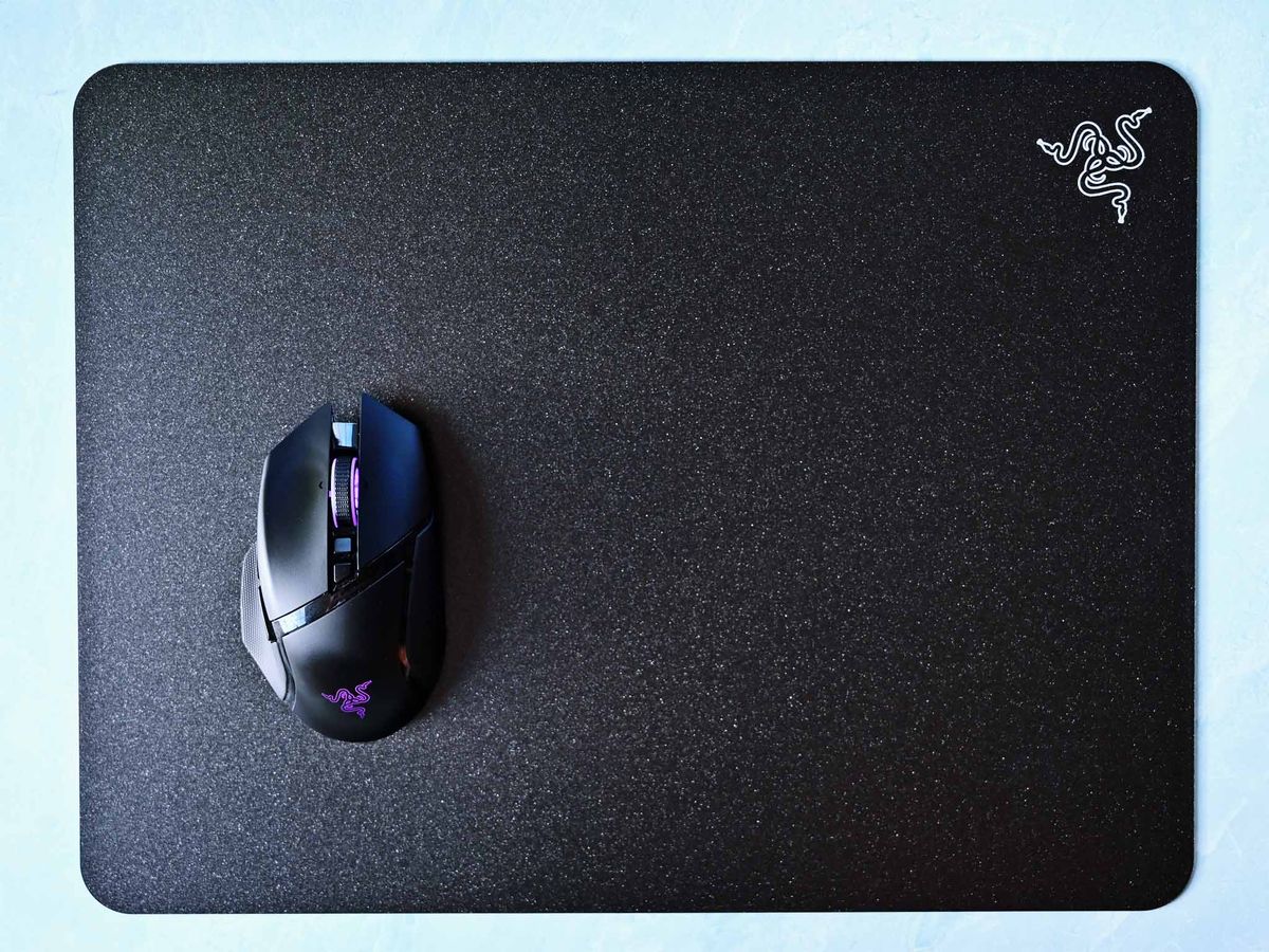 Razer Acari is a super slick, low-friction mouse mat for high-level ...