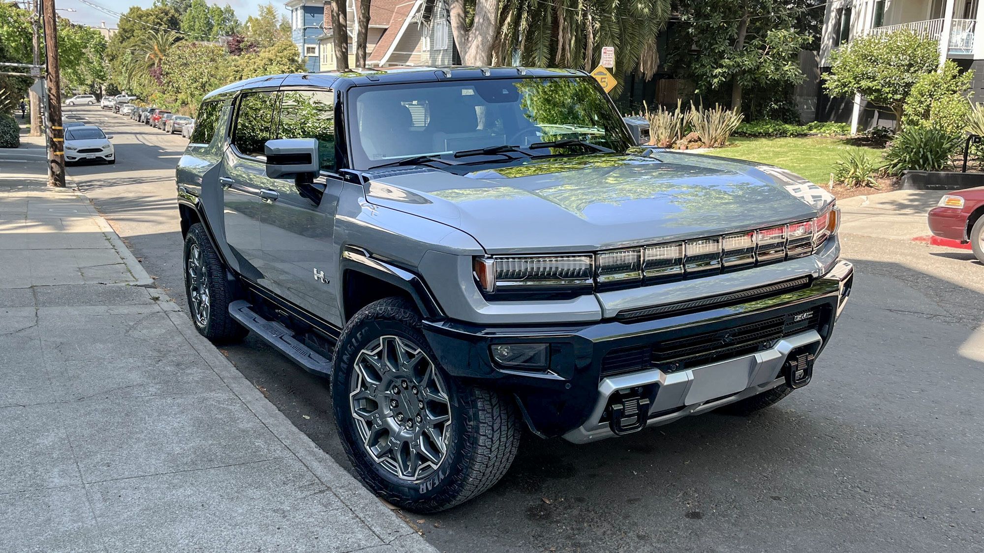 I borrowed the EV Hummer to visit my mom - and the drive almost ruined ...