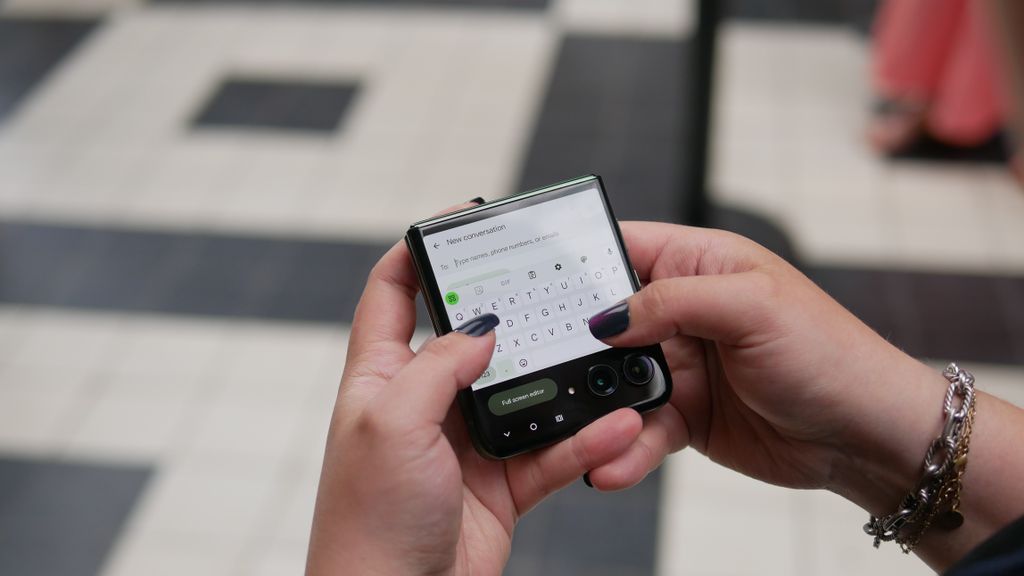 The Motorola Razr Plus 2024 has arrived — here’s all the new AI ...