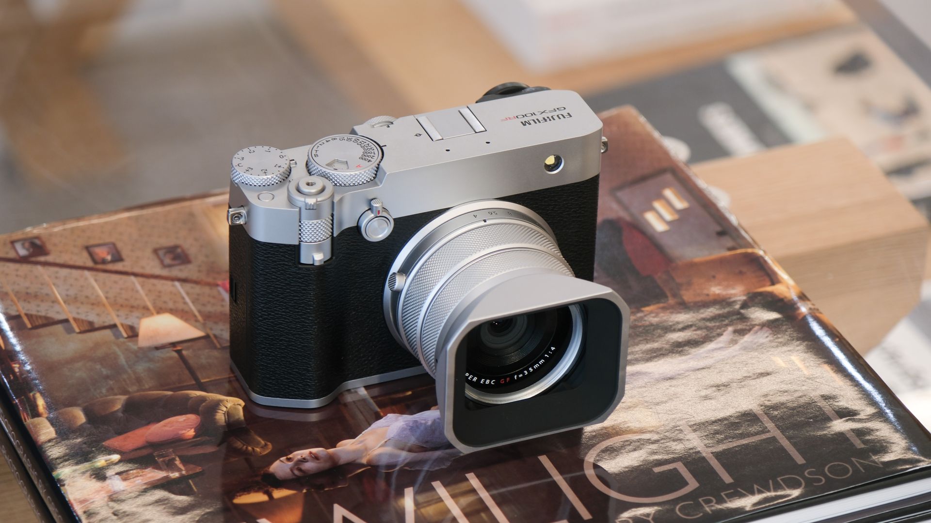 Camera news, reviews and features