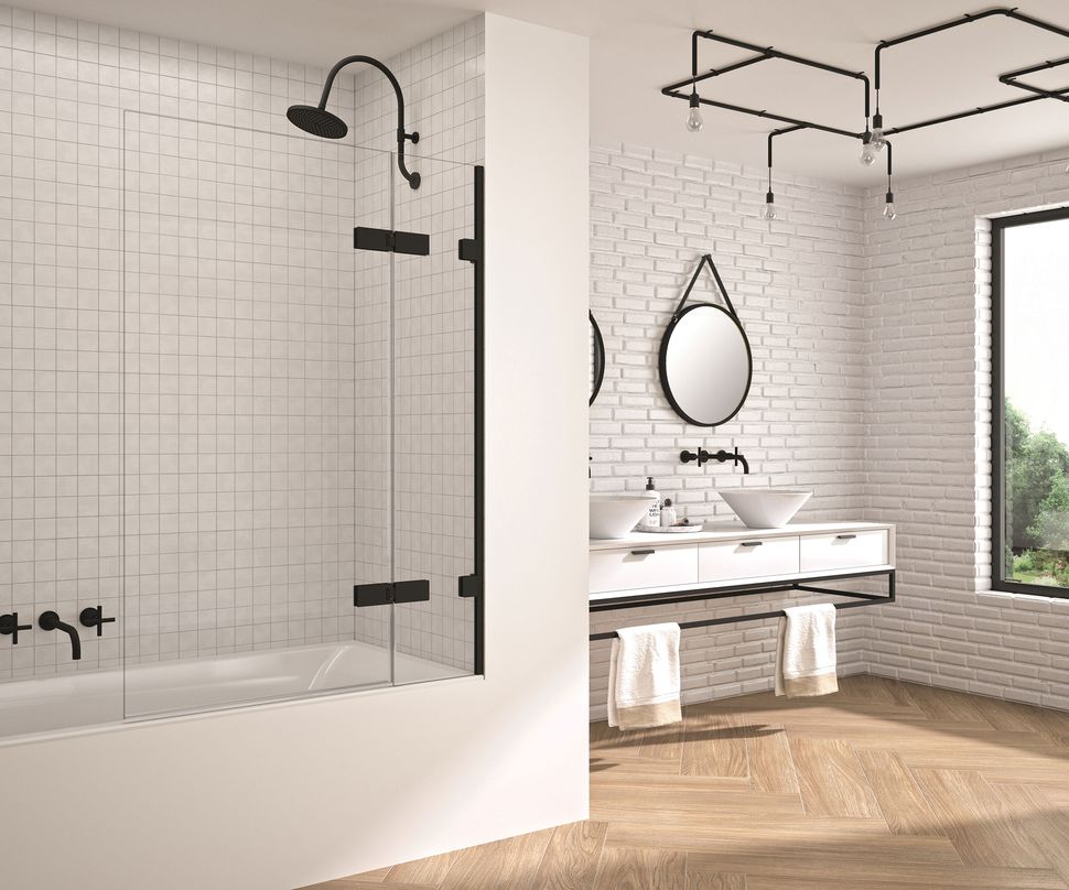 What is the best over-bath shower screen? | Homebuilding