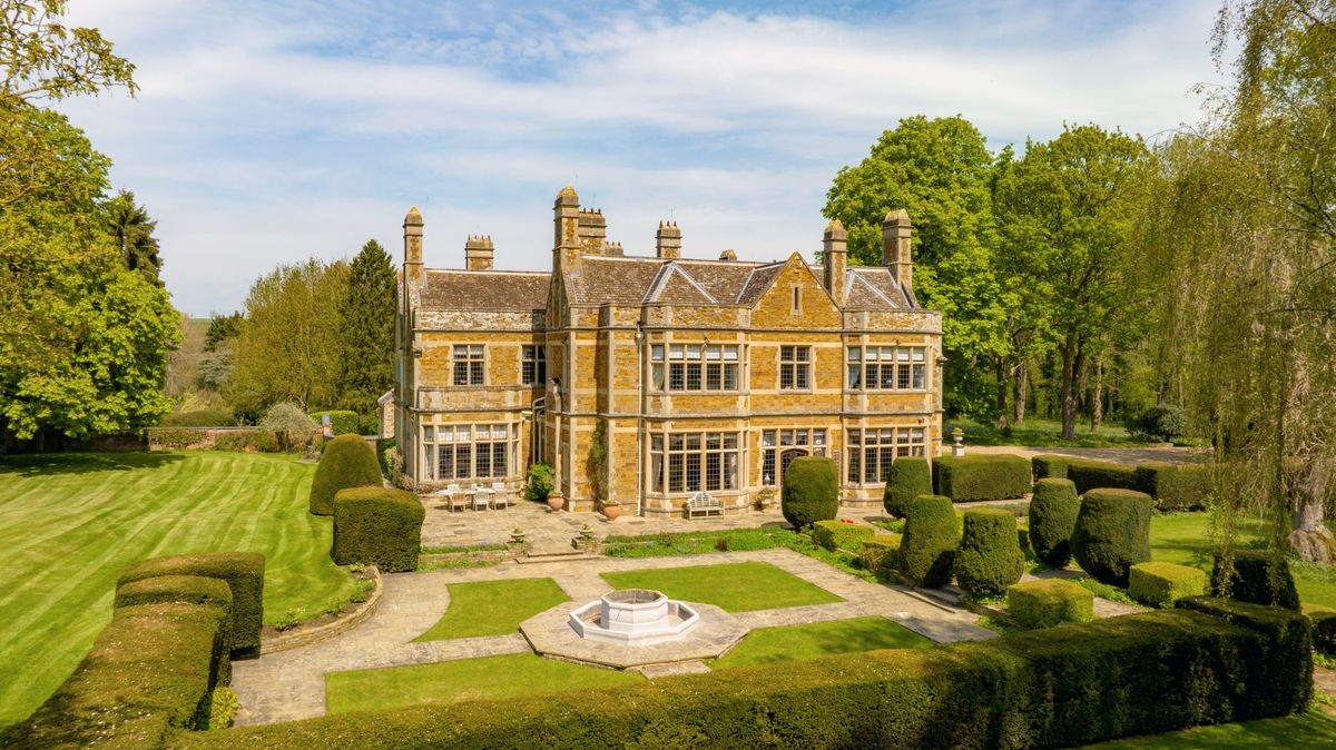 A 'rare and exceptional' medieval estate with an Elizabethan-style ...