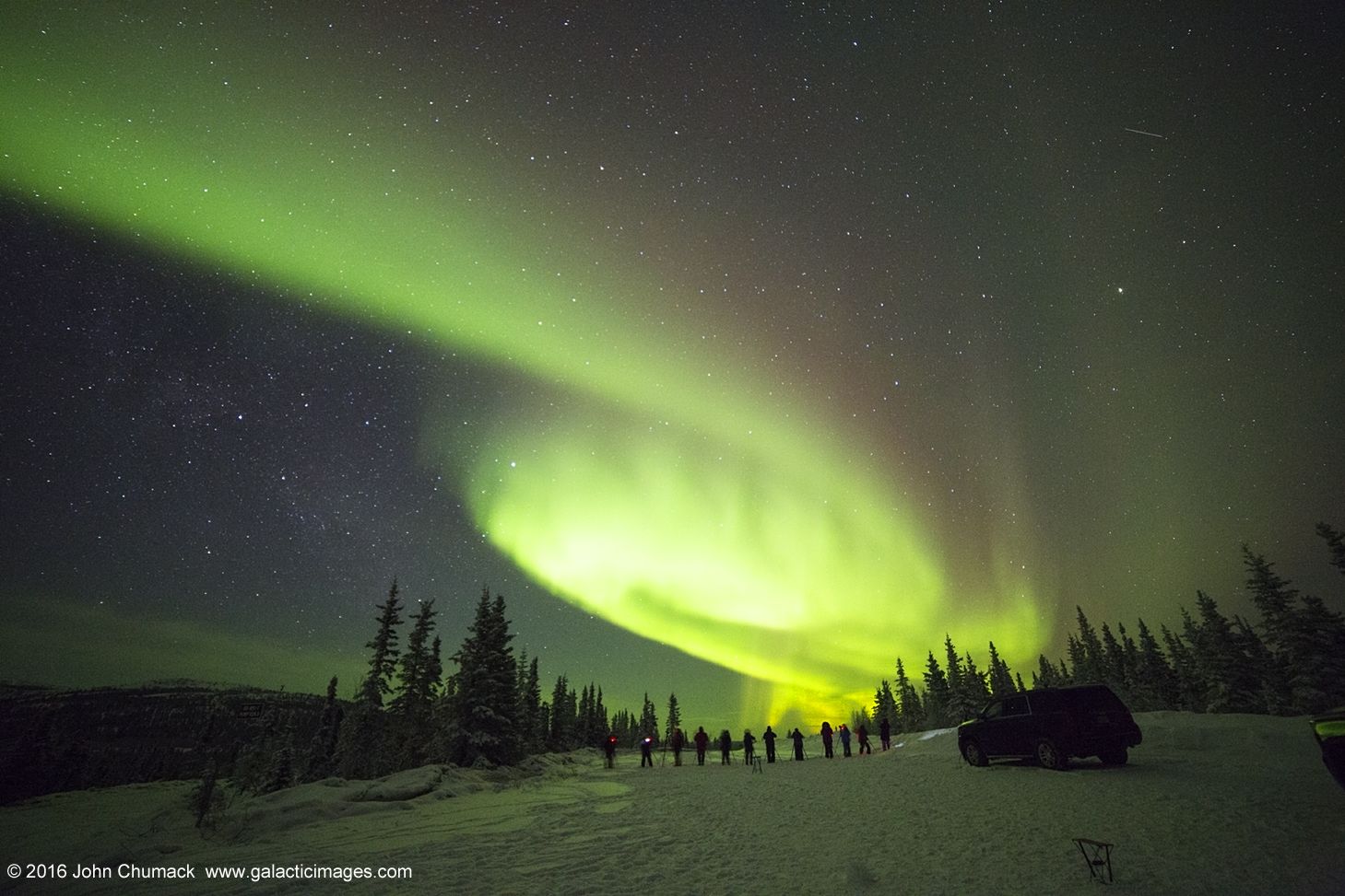 Alaskan Aurora Mimics Spiral Galaxy in Spectacular Skywatcher Photo | Space
