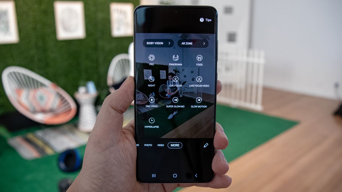 Hands on: Samsung Galaxy S20 Ultra Test | TechRadar